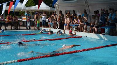 Péronne : petite édition pour les Six Heures de natation [VIDEO ...